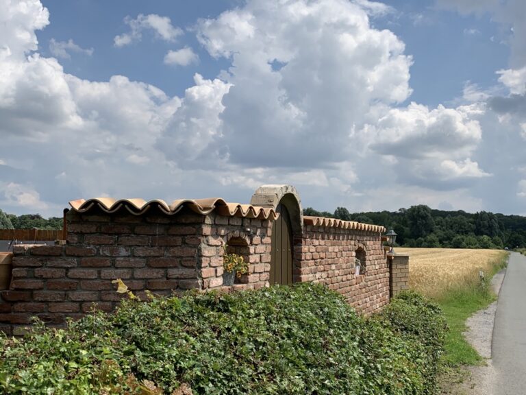 La Esceramica - Jedes Dach ein Kunstwerk | Referenzen Mönch-Nonnenziegel